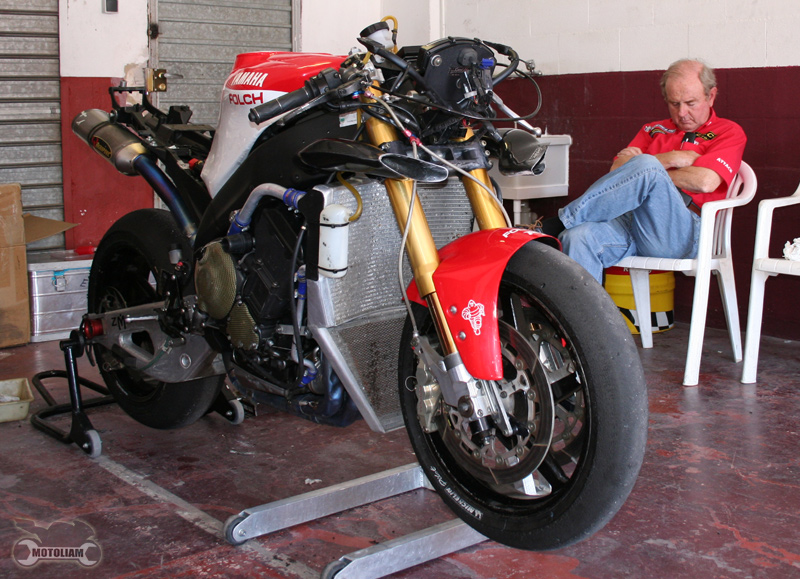 Quick change Front wheel/axle kit for Yamaha R1 by Fast Frank Racing ...